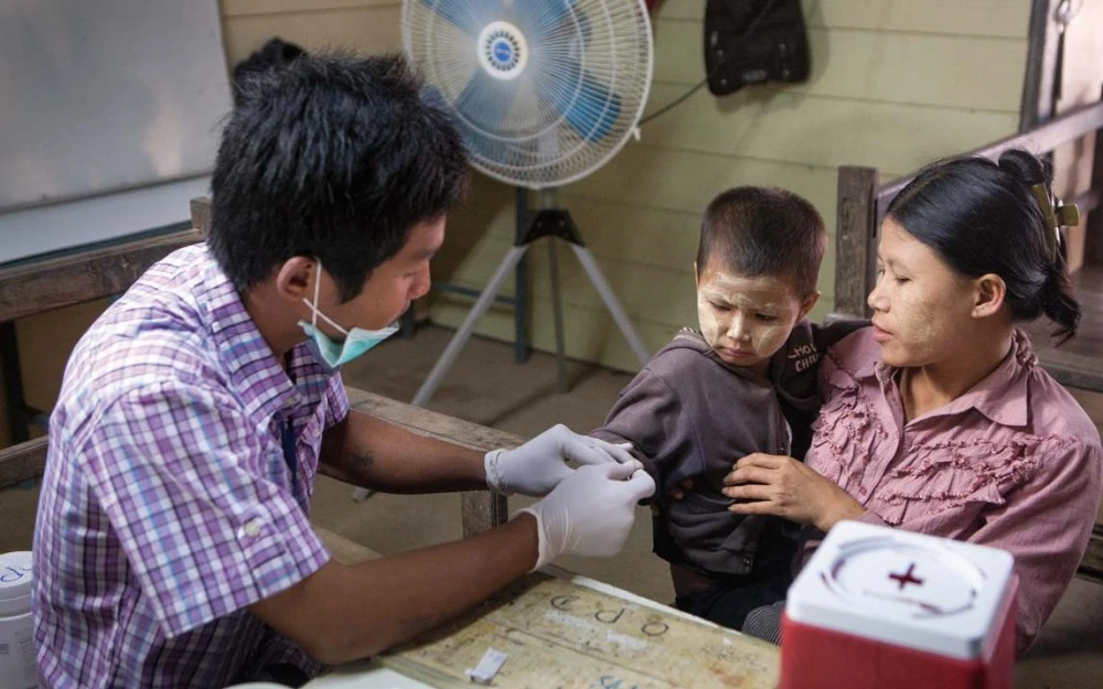 The specter of malaria that resists treatment | Novartis