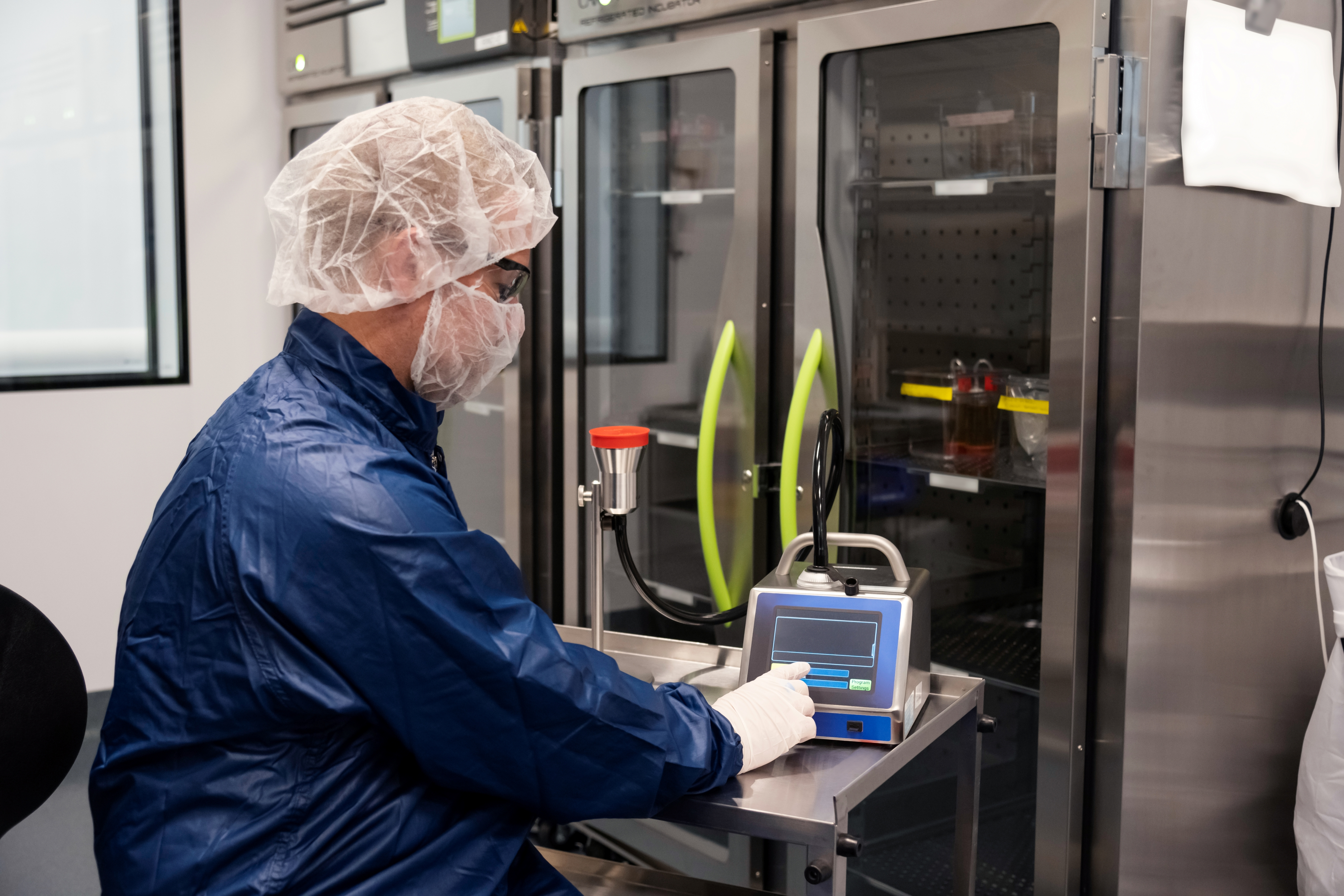 Quality control for environmental monitoring in radioligand therapy ...